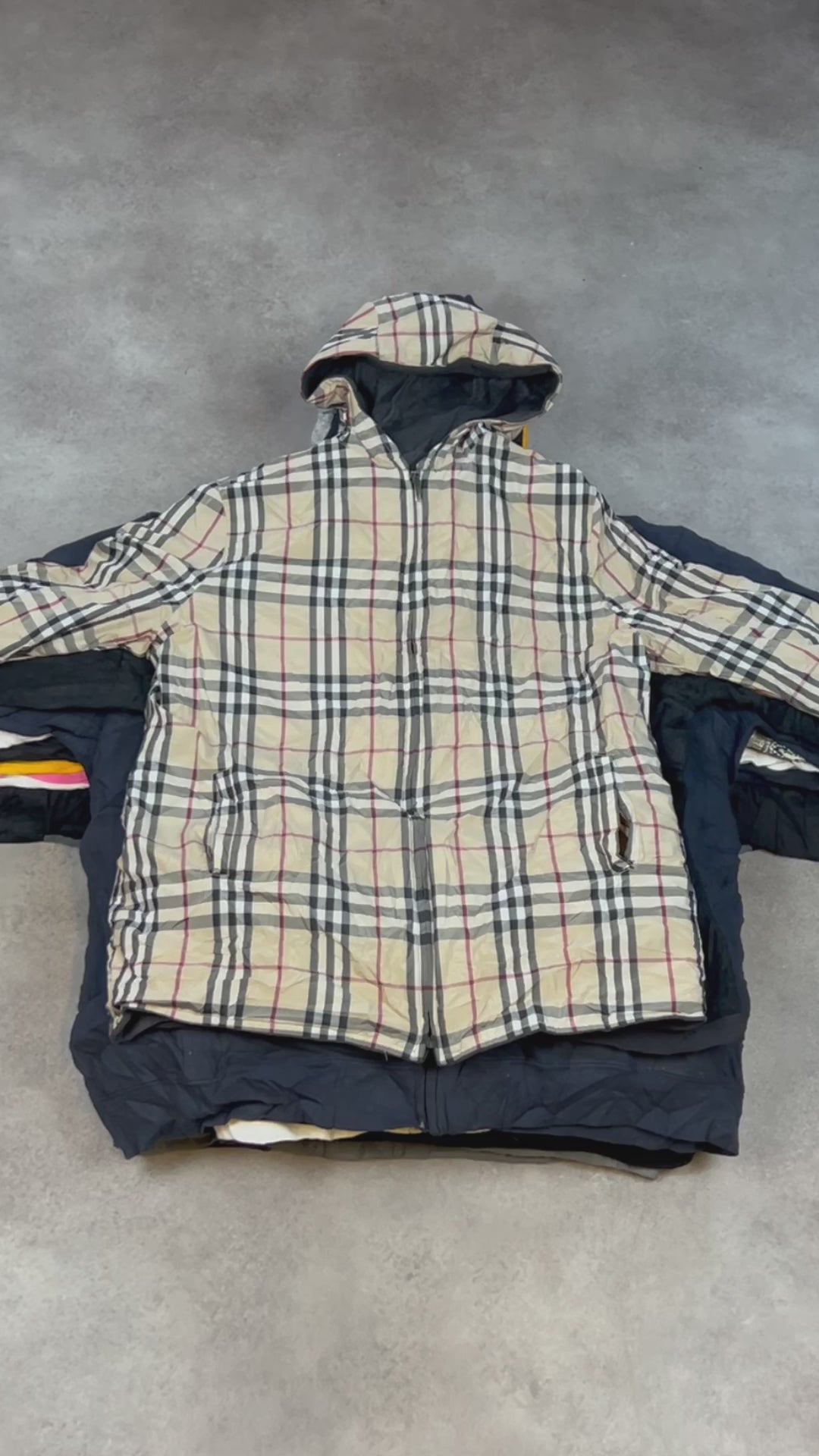 Vinted Depop Reseller Box x30 – Not Another Wholesale